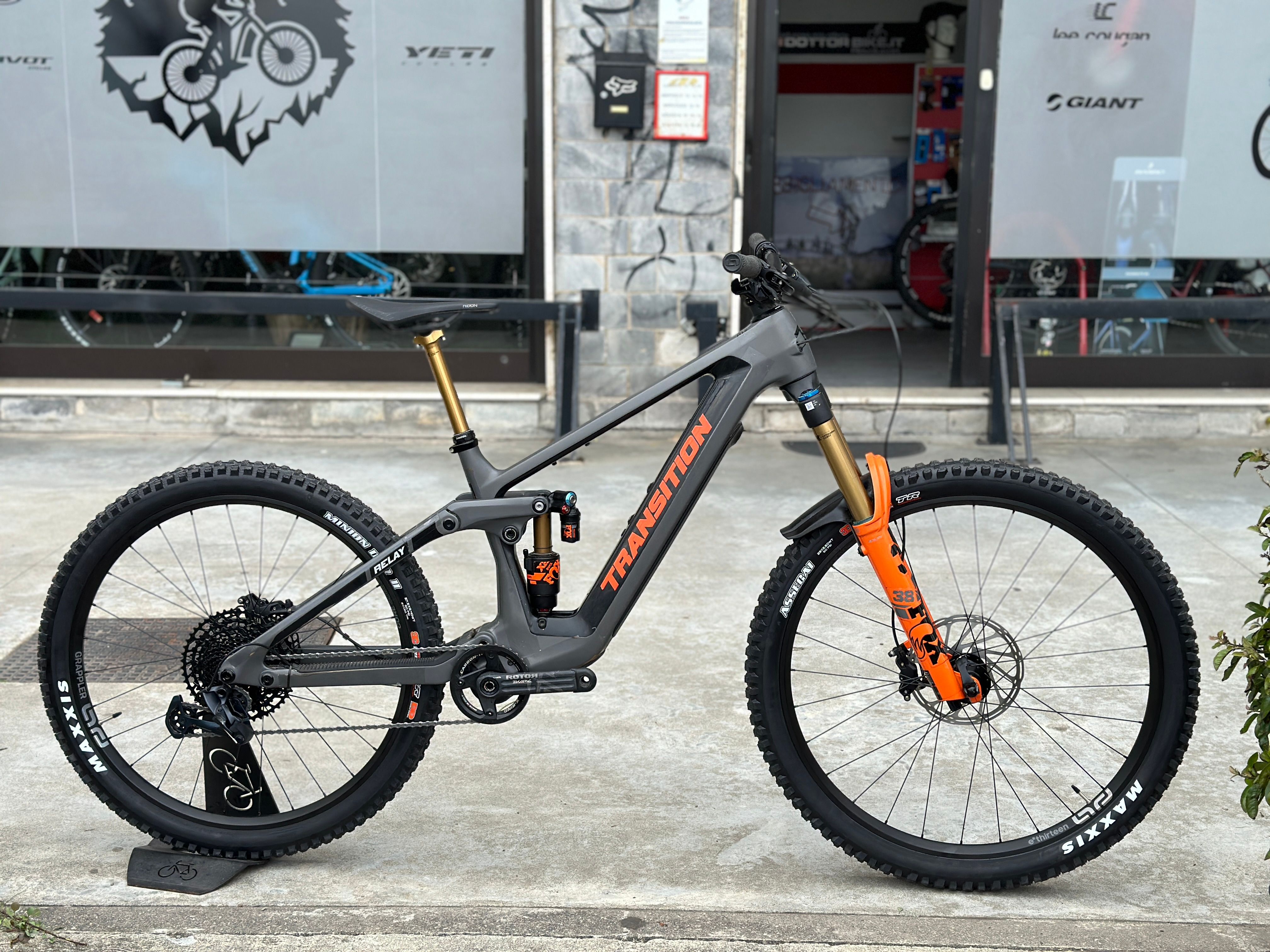 Transition Relay PNW CARBON used in M | buycycle CA