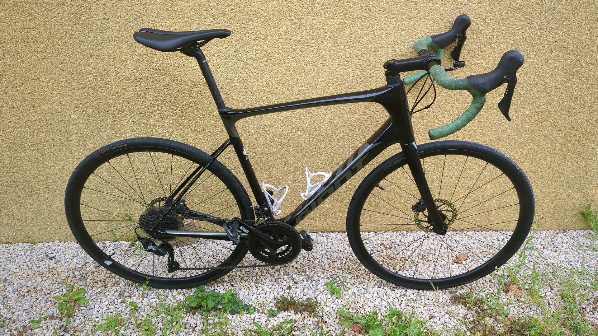 Giant Defy Advanced 2 used in M | buycycle UK