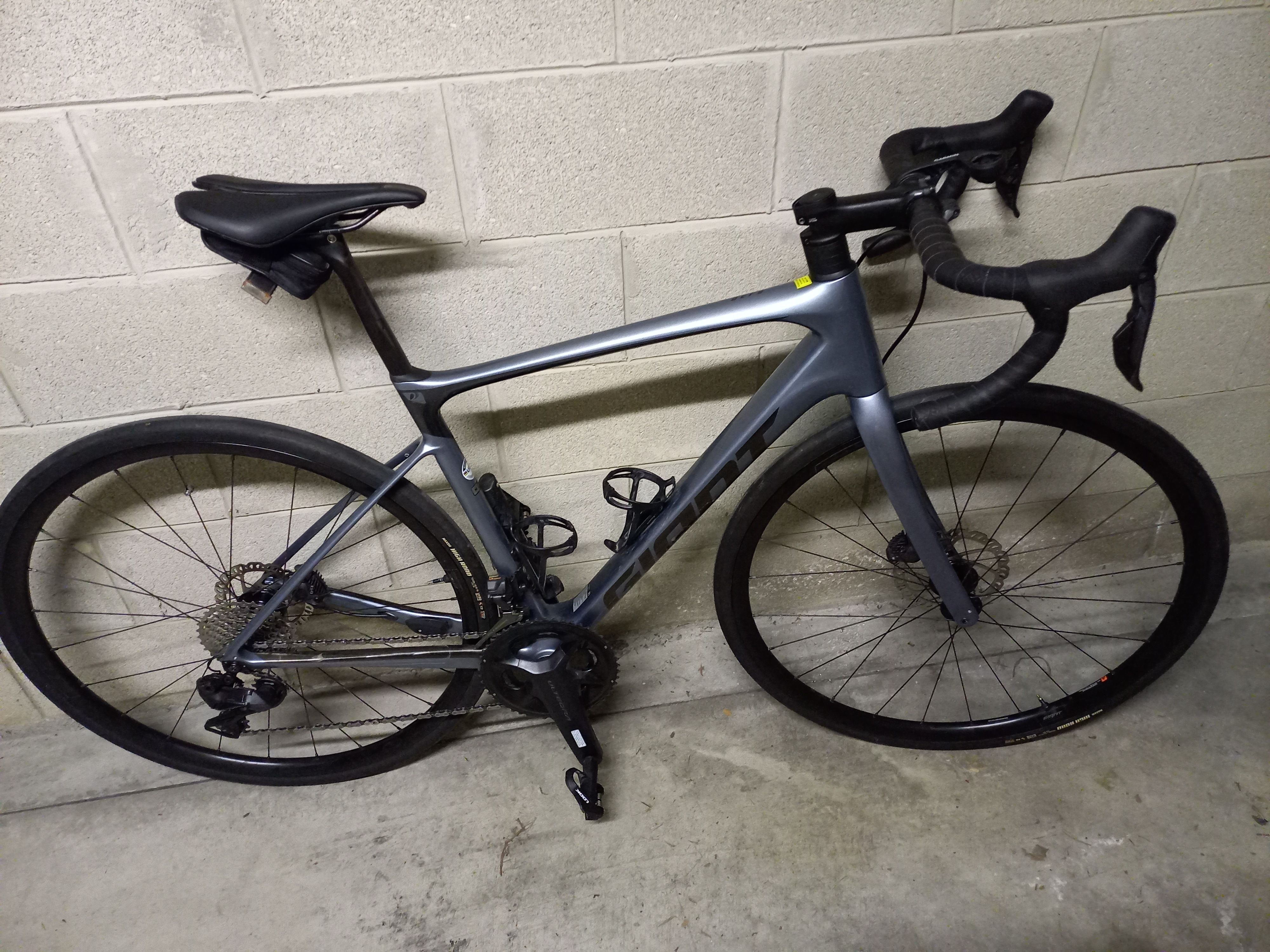 Giant Defy, Advanced Pro 1 used in S | buycycle UK