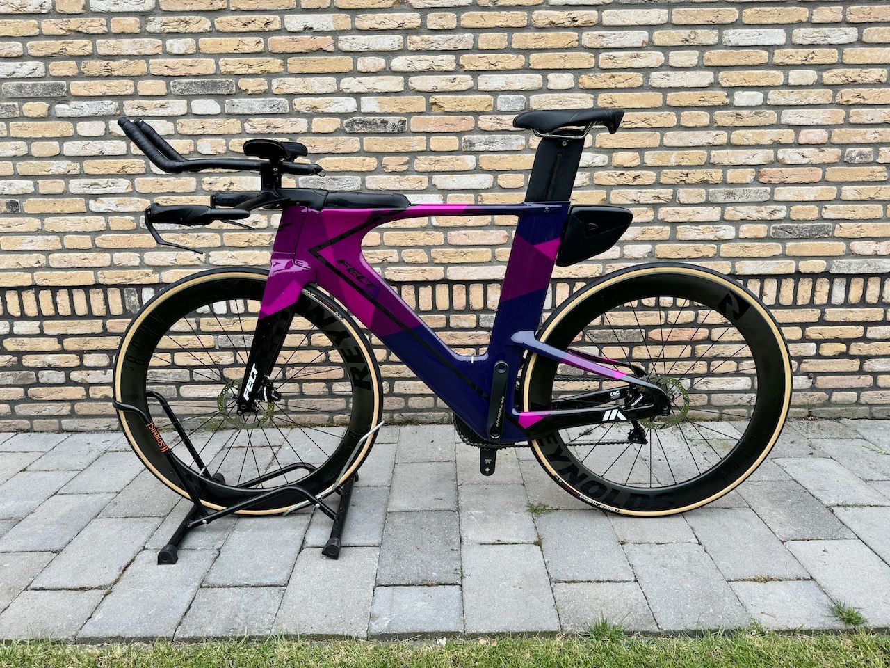 Felt IA Advanced Ultegra Di2 utilizado en 56 cm | buycycle España