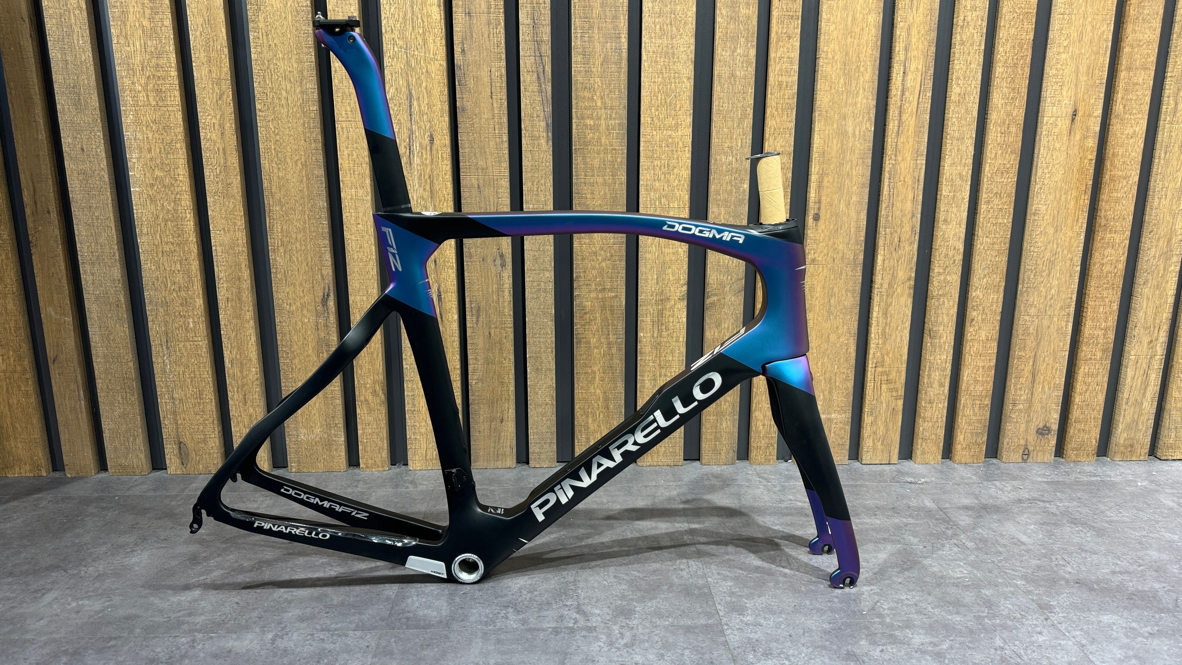 Pinarello Dogma F12 Frameset gebraucht kaufen 59 cm | buycycle DE