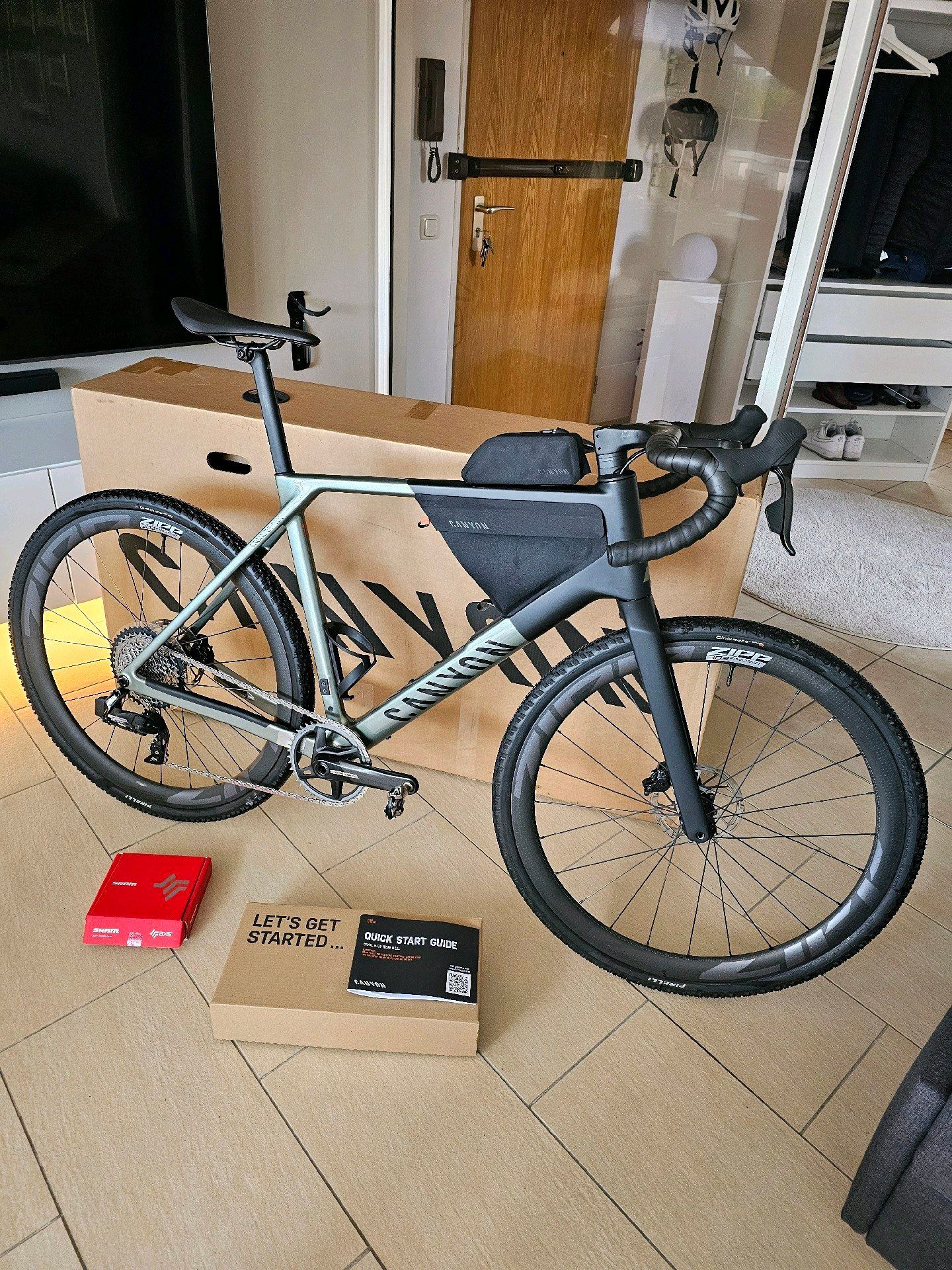 Canyon Grail CF SLX 8 AXS used in LG | buycycle USA