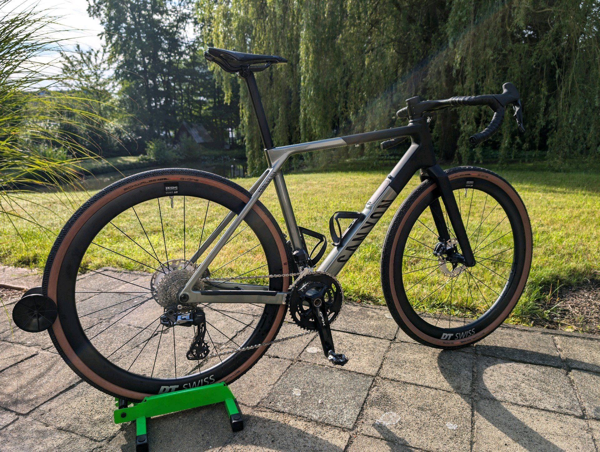 Canyon Grail CF SLX 8 Di2 used in M | buycycle USA