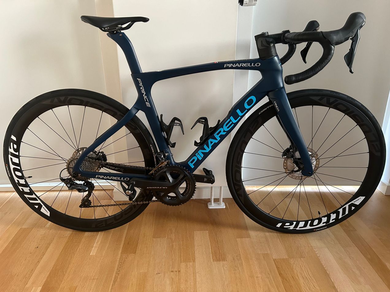 Pinarello Prince Disk Ultegra Bike used in 51 cm | buycycle USA