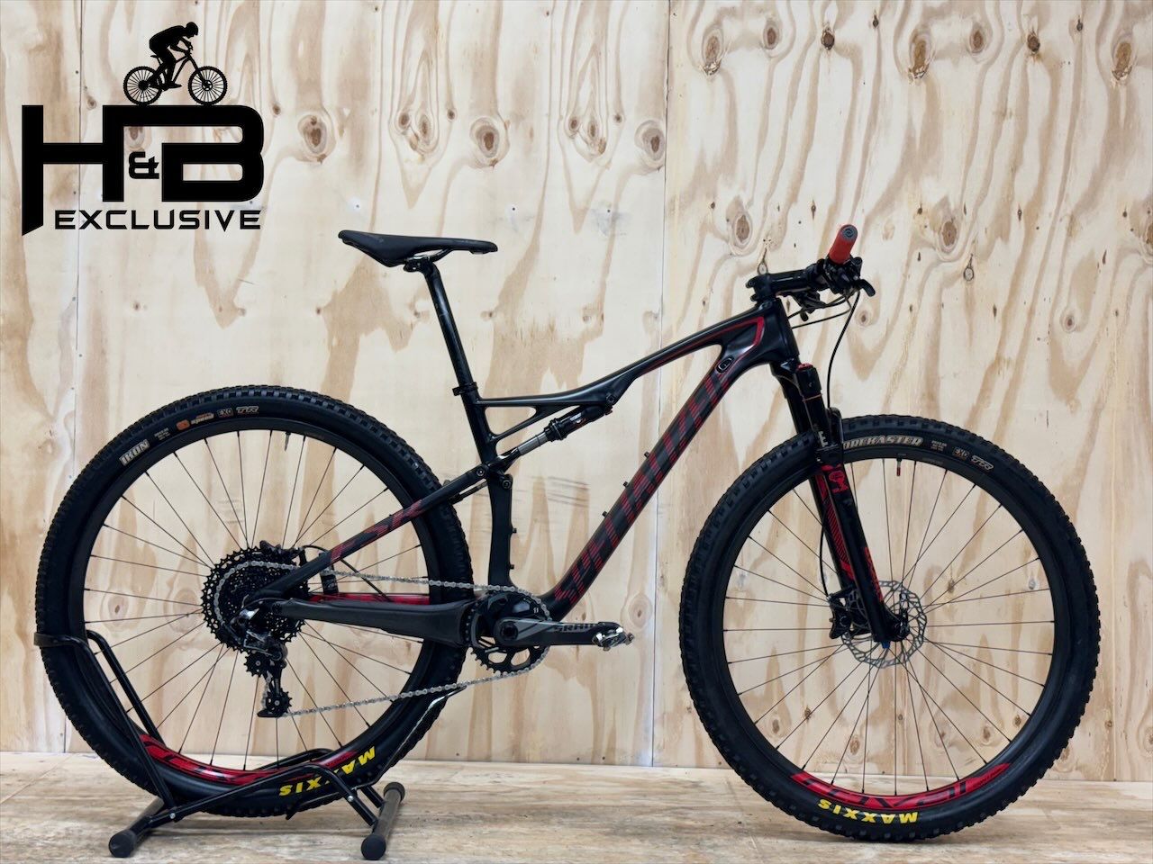 Specialized Epic Expert World Cup Carbon XO1 used in M | buycycle UK