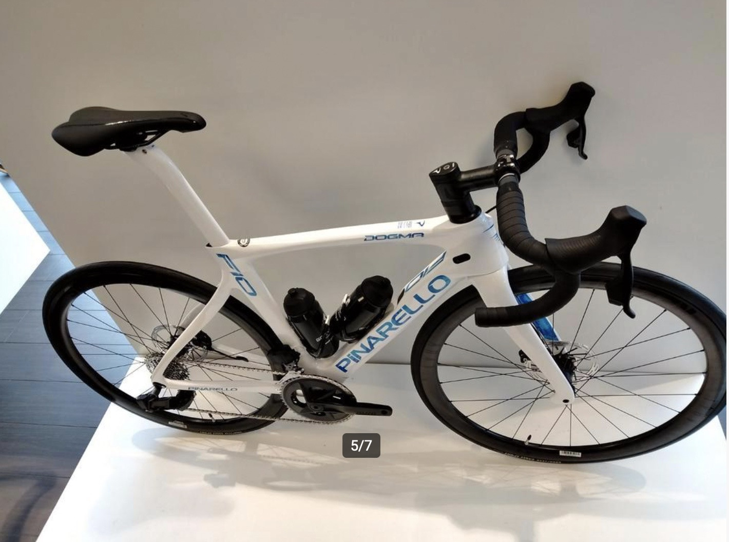 Pinarello DOGMA F10 utilizado en 52 cm | buycycle