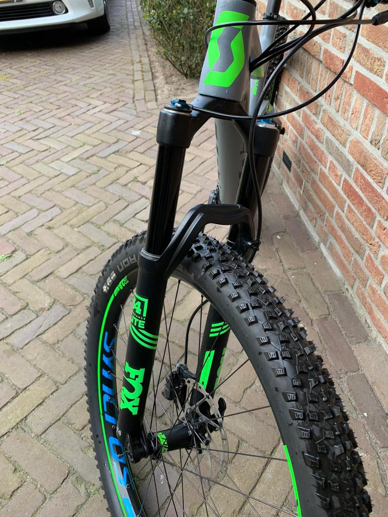 Scott Spark 710 Plus gebraucht kaufen LG | buycycle