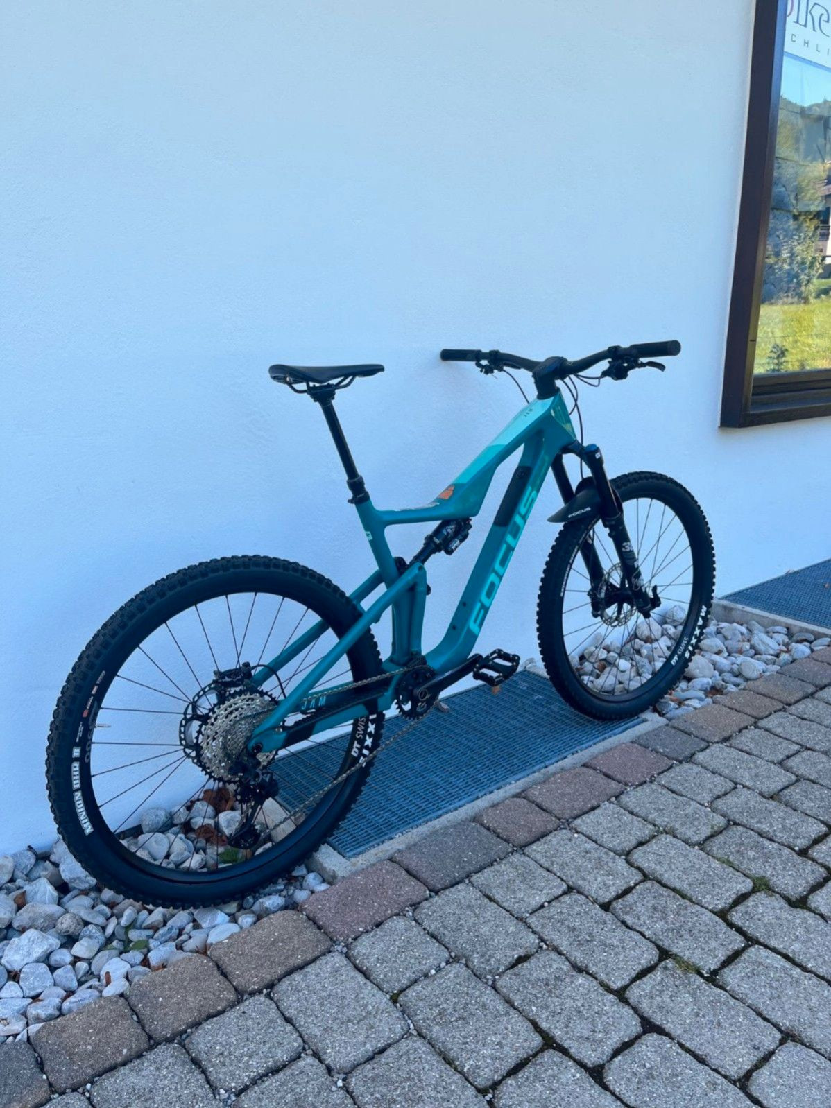 Achetez un vélo d'occasion Focus Jam 8.8 Carbon en XL | buycycle