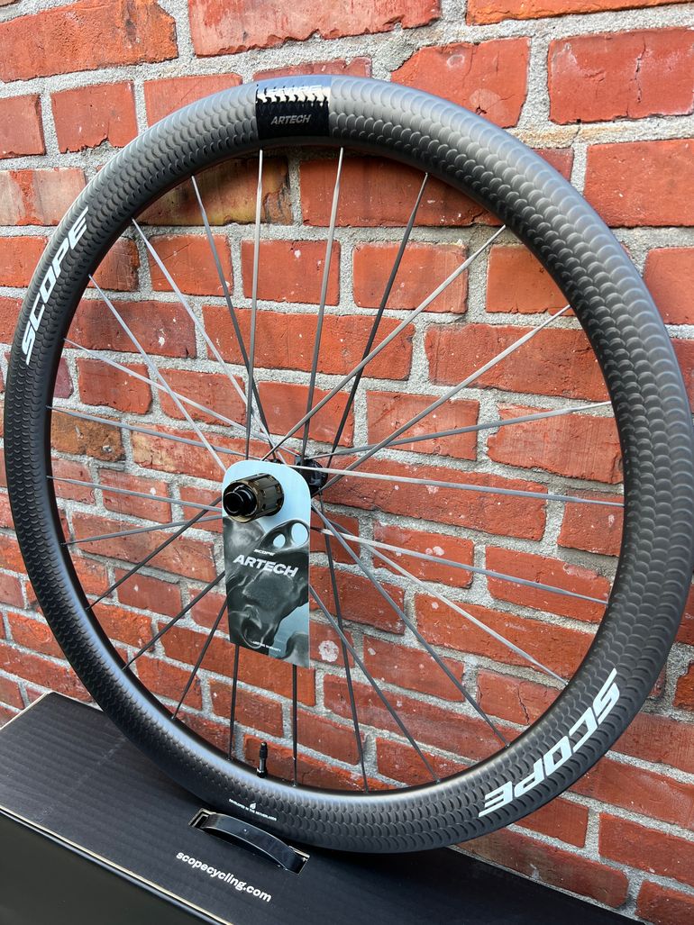 Scope NEW! Scope Artech 4 full carbon/3D Hubs/Shimano/1244 gram! HIGH END Wheelset 2025