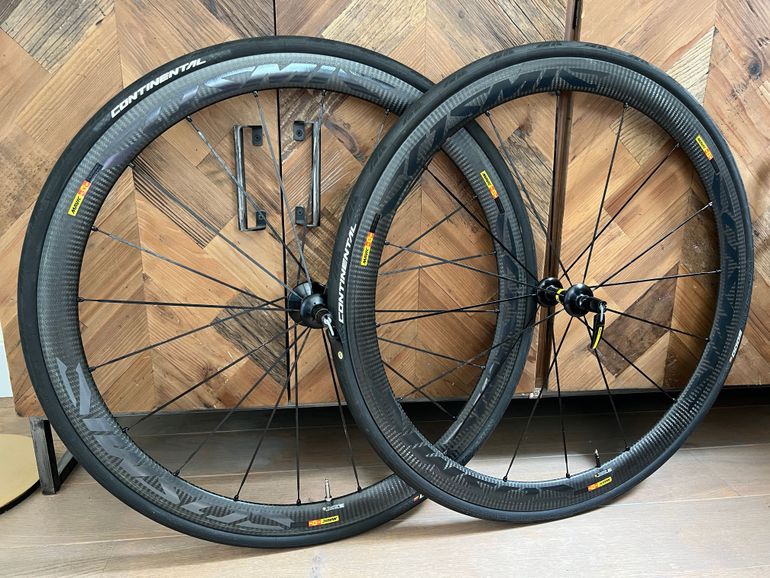 Mavic Mavic Cosmic Carbon 40 Wheels/28 Shimano Frehub/Continental Grand ...