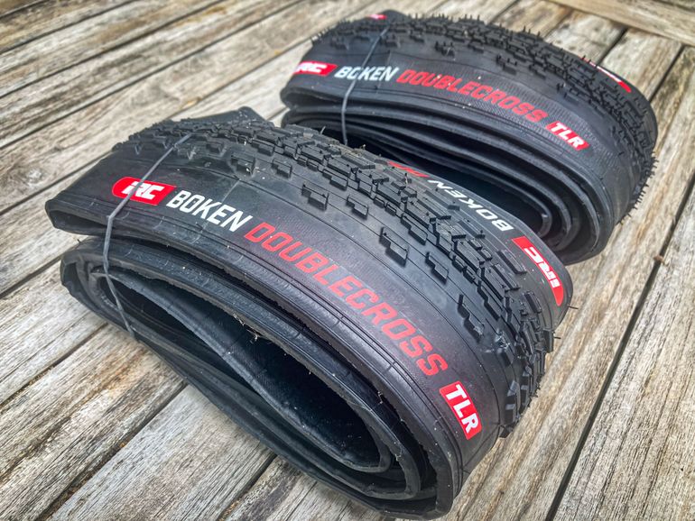 IRC 🆕 IRC Boken DoubleCross TLR 700x42 – New Gravel Tyres (Pair) 2024