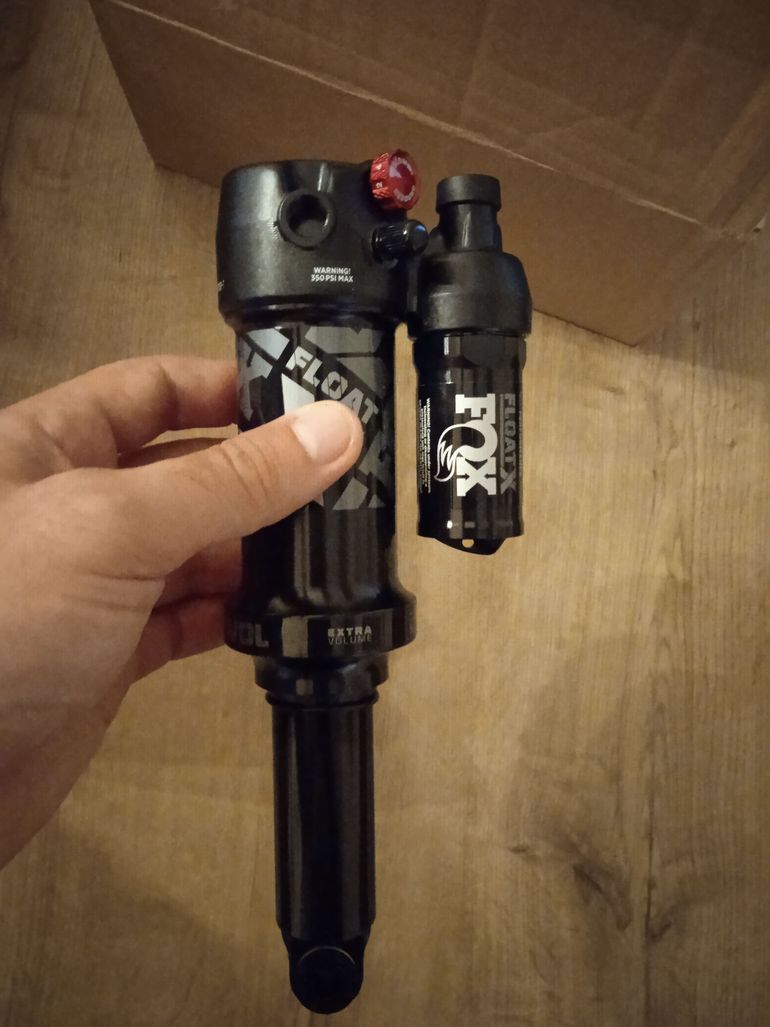 Fox FLOAT X Performance 205x65 2023