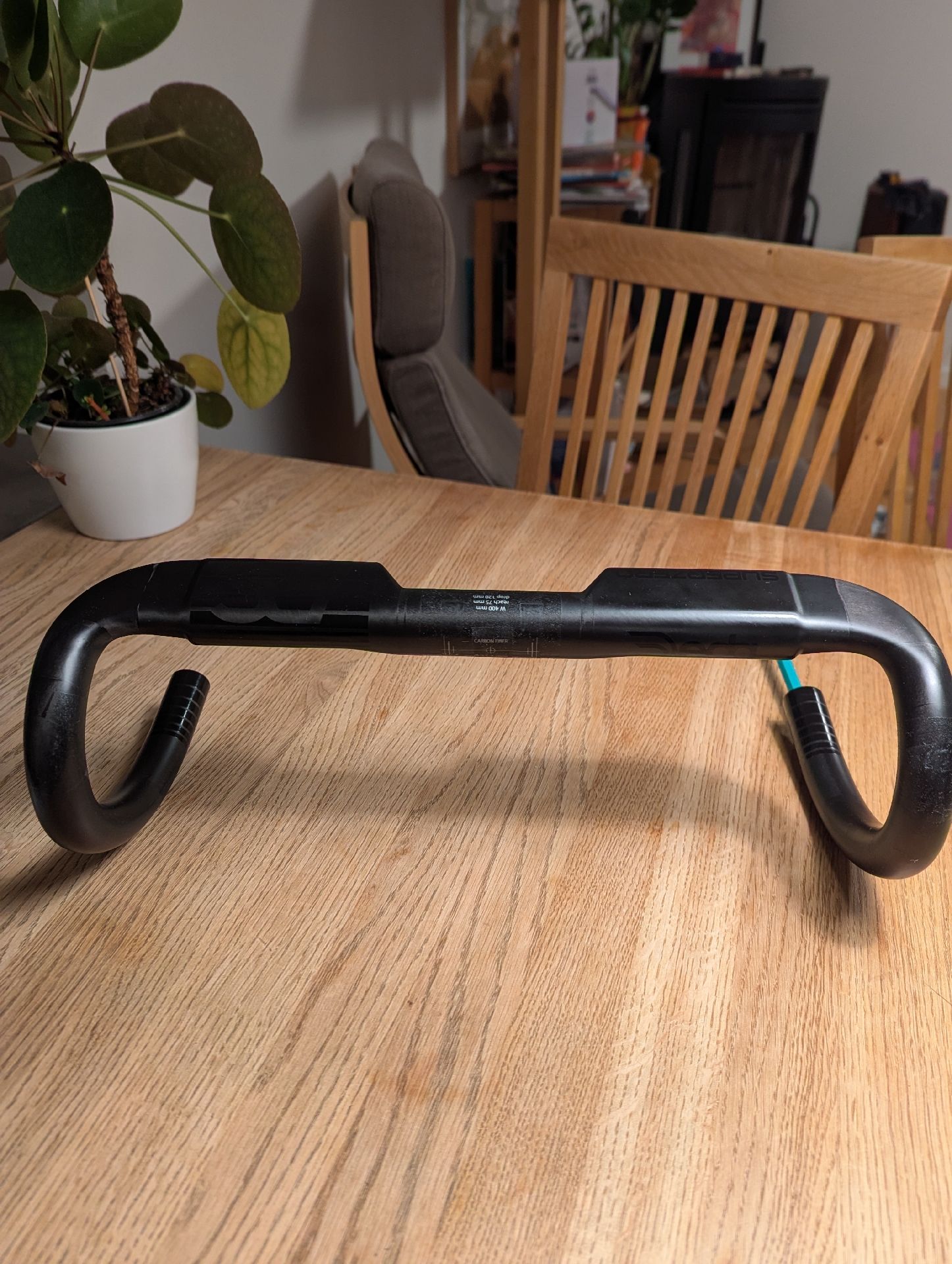 Deda Dessa Superzero RS Carbon 380 mm handlebar 2024