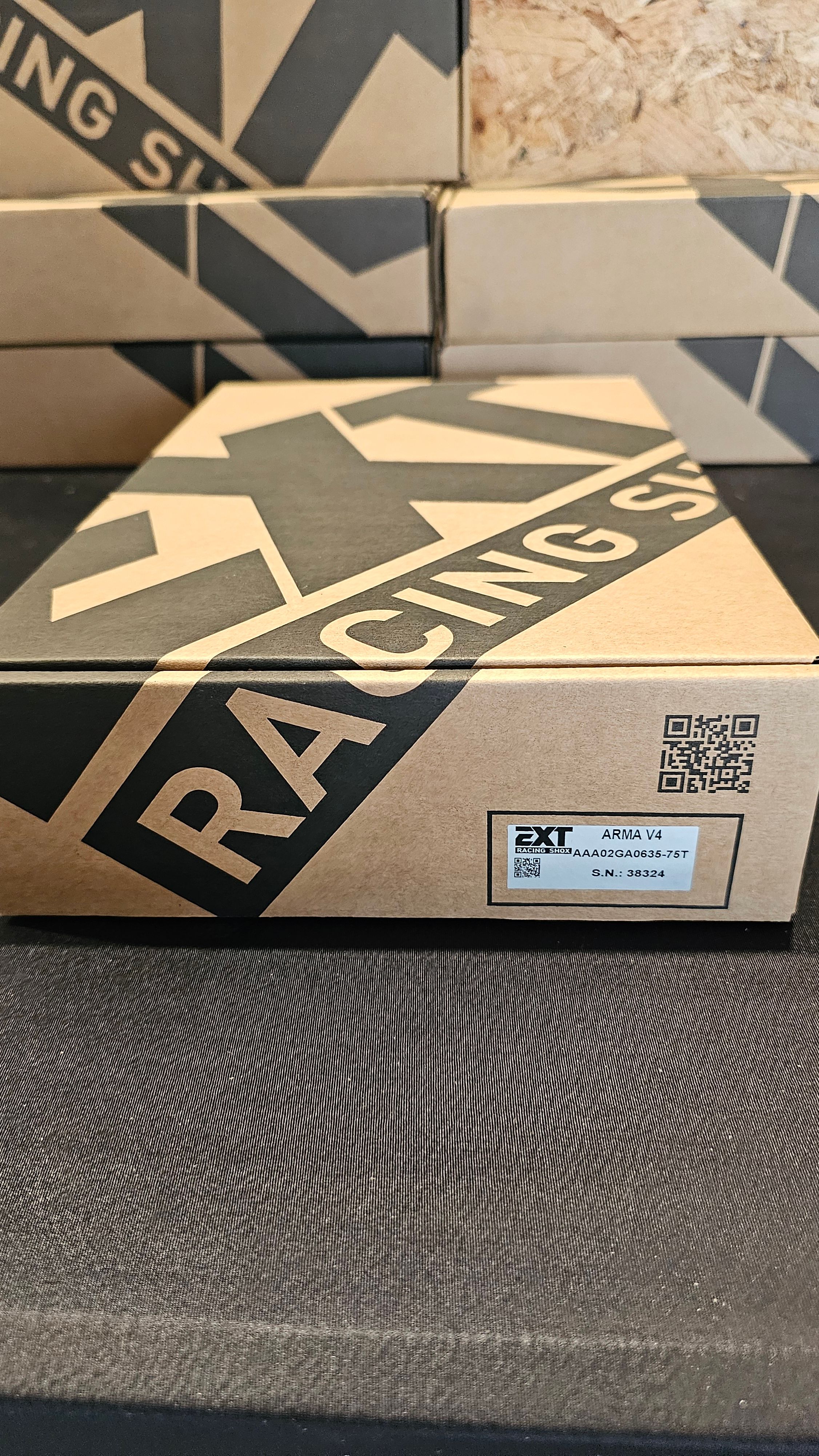 Ext Arma V4 225x75 Trunnion Mount
