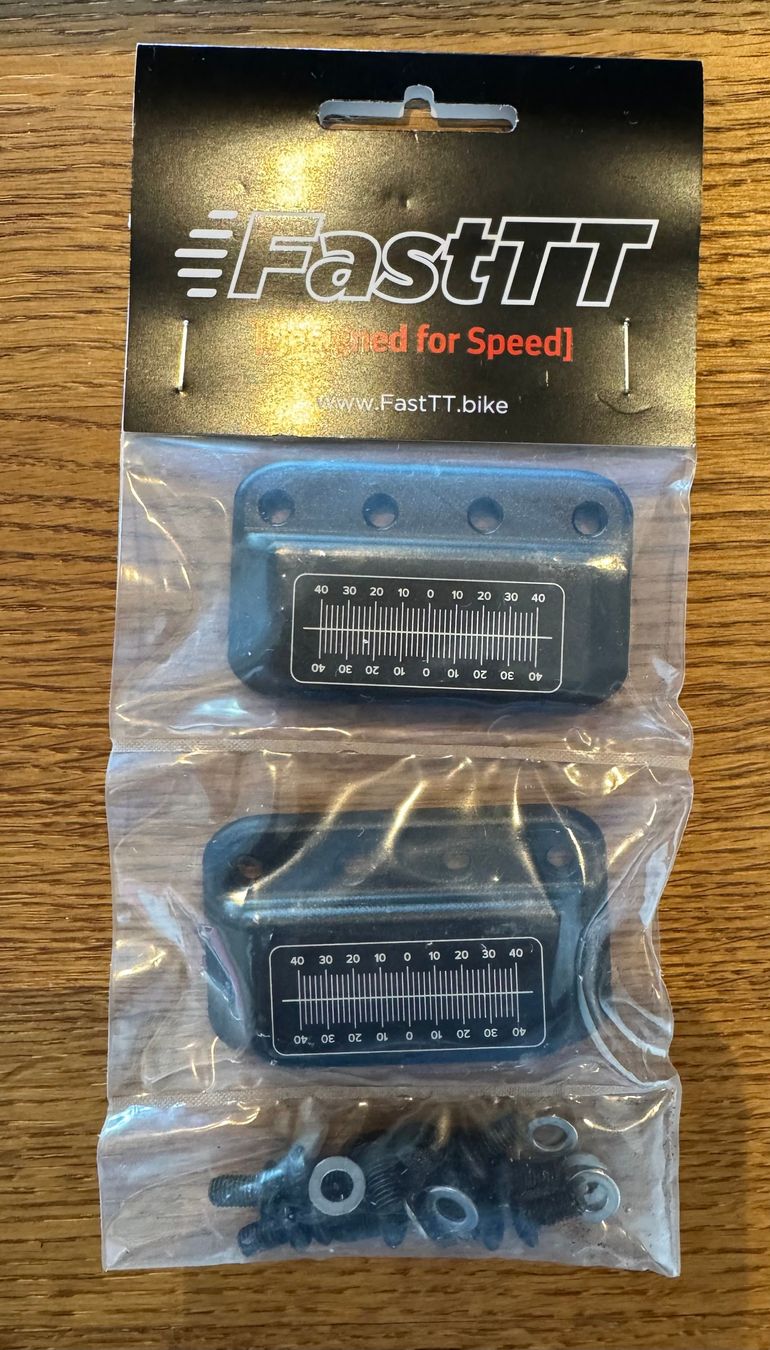 FAST TT Universal Brackets 2025