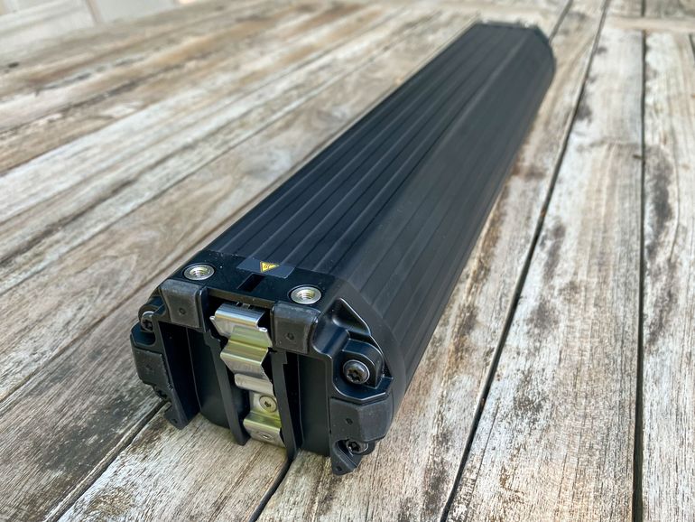 Shimano 🔋 Shimano BT-EN806 Gen2 E-bike Battery – 630Wh – NEW 2023