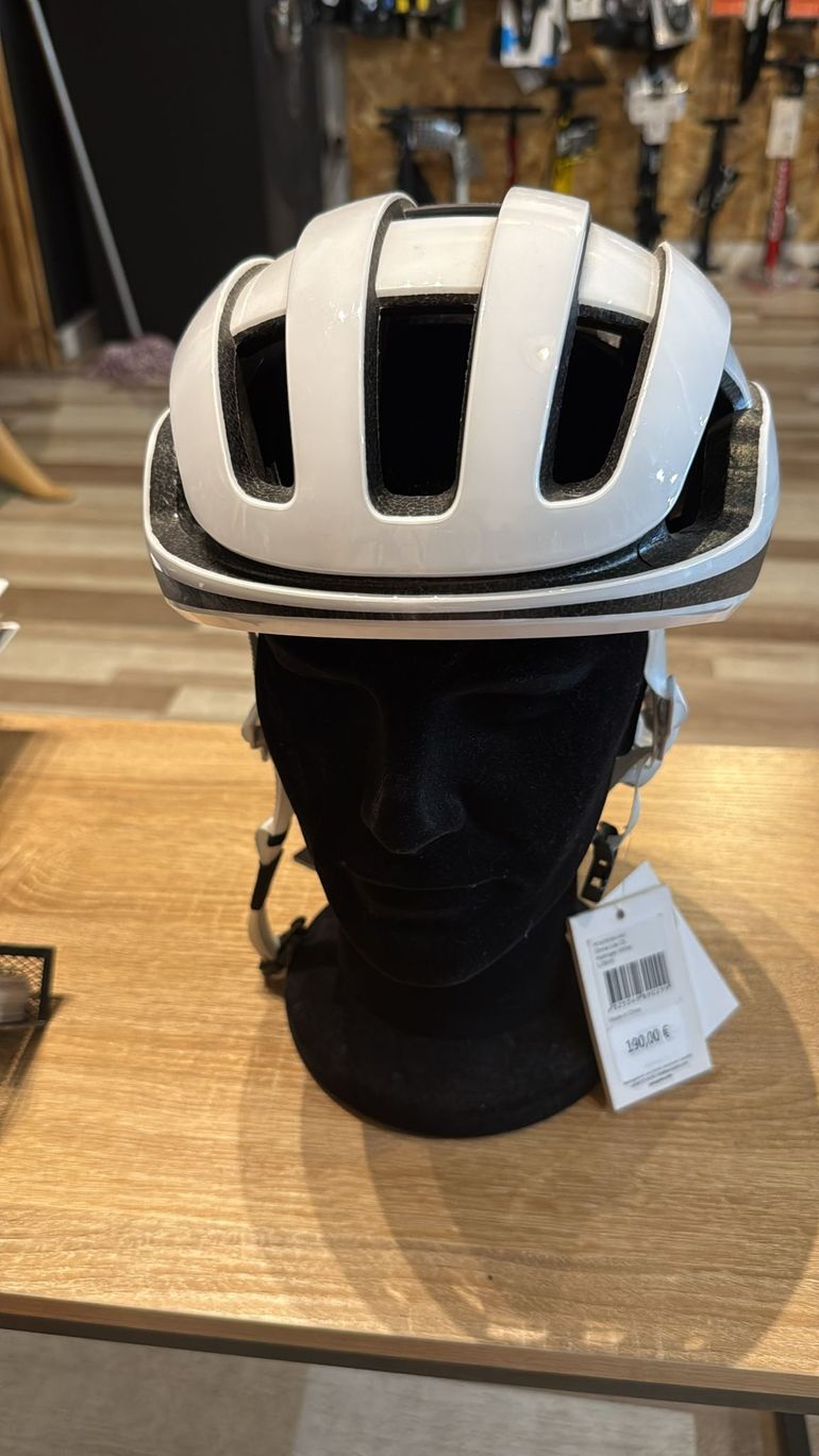 POC Omne Lite White null